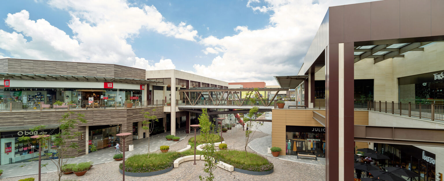 Town Square Metepec - Thor Equities